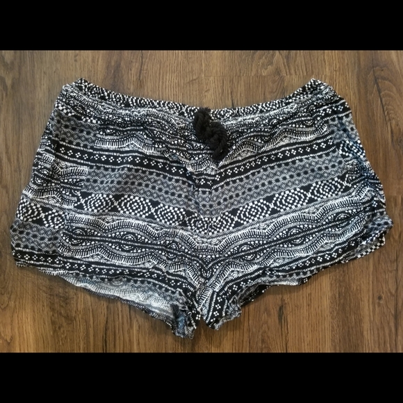 Arizona Jean Company | Shorts | Arizona Blackwhite Aztec Tribal Boho ...